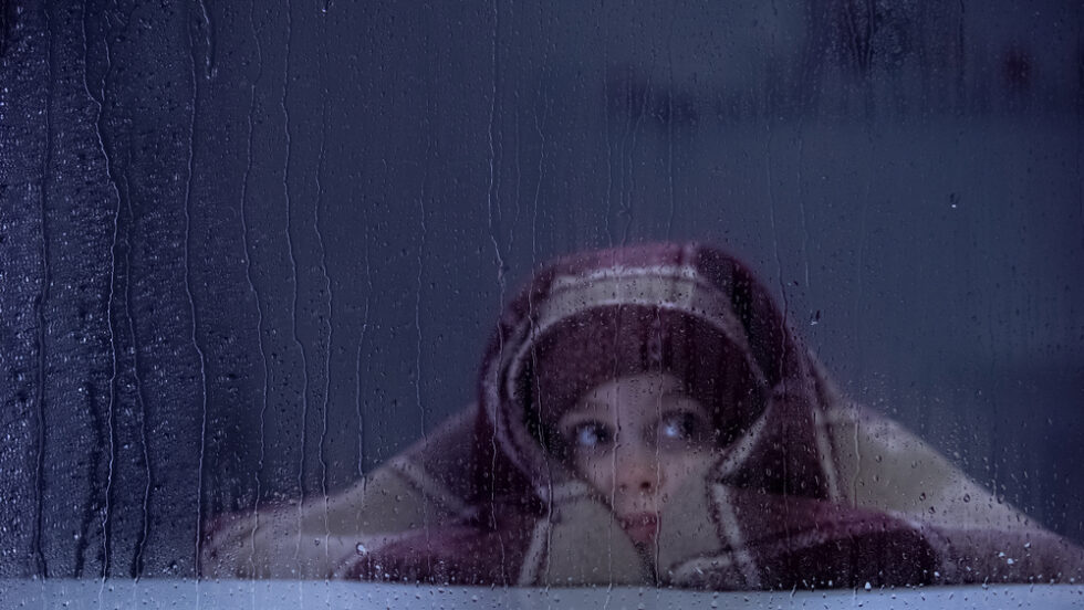 How to Help Your Kids Overcome Their Fear of Thunderstorms | Willis